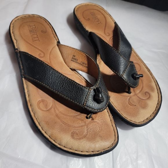 Born | Shoes | Born Womens Thong Slide Sandal Size 8 Black Leather ...